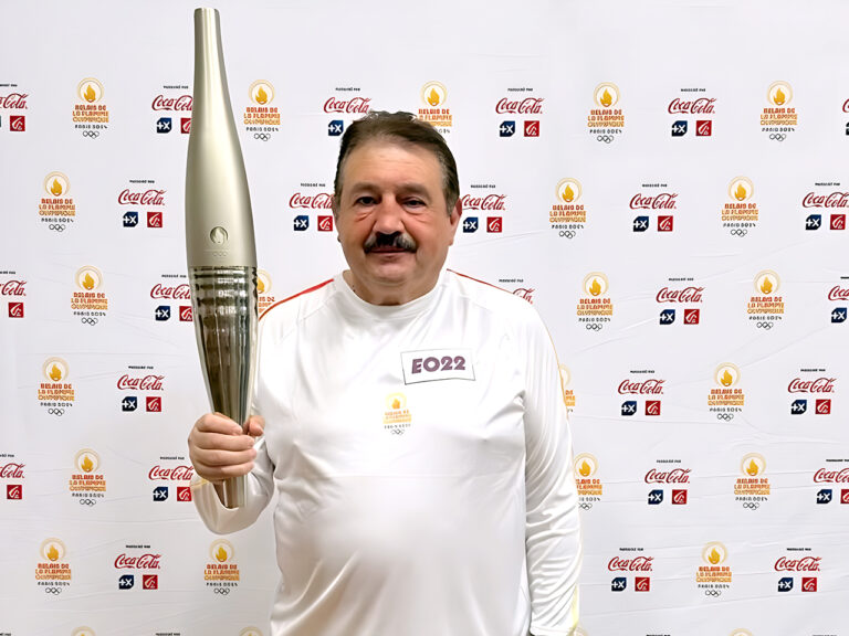 French Boxing Federation President Dominique Nato flying high in Paris ...