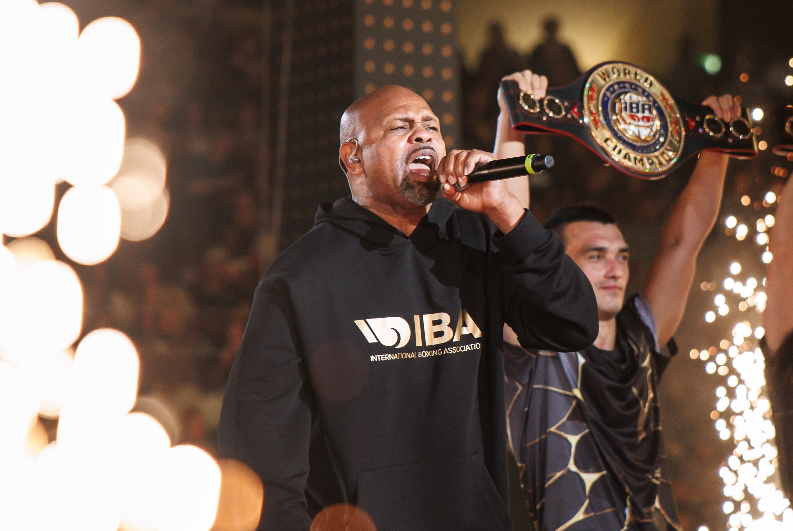 “This changes the heavyweight landscape”. Roy Jones Jr. on Fury vs ...
